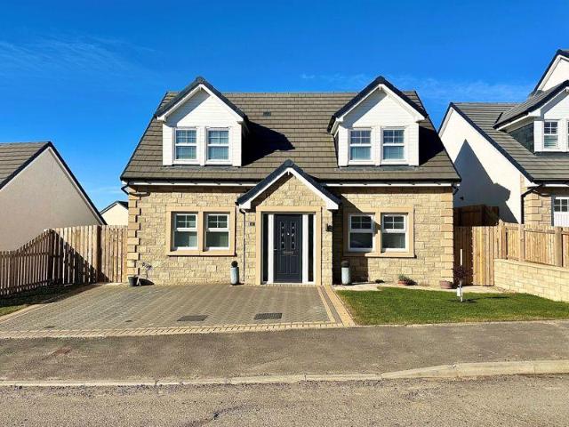 4 bedroom detached villa house for sale