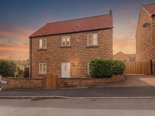 4 bedroom detached villa house for sale