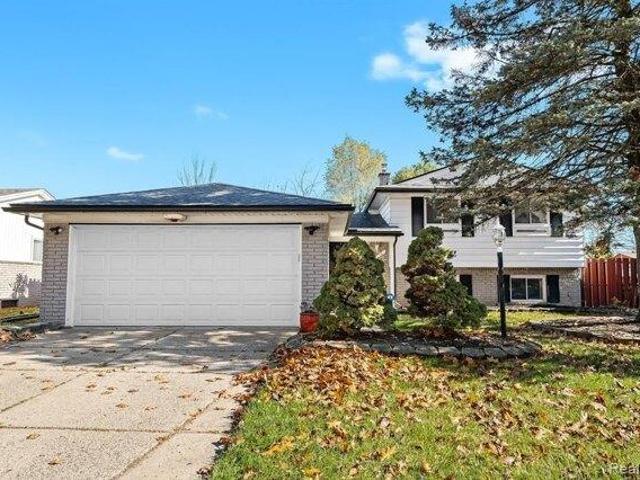 4 bedroom, Detroit MI 48219 LS88247465