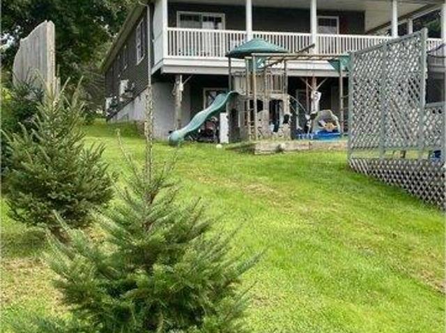 4 bedroom, Dexter ME 04930 104151846