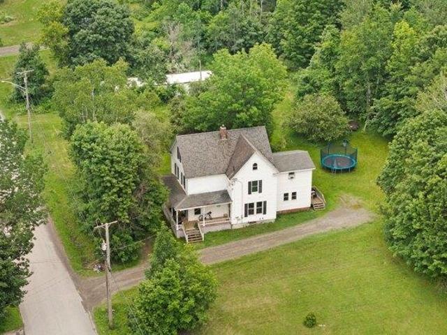 4 bedroom, Dexter ME 04930 104720280