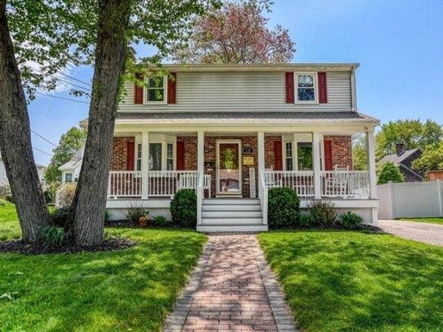 4 bedroom, Dedham MA 02026 103443519