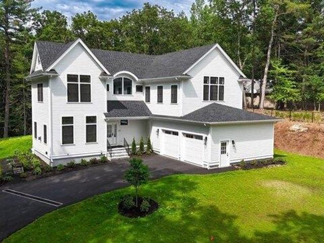 4 bedroom, Dedham MA 02026 104374371