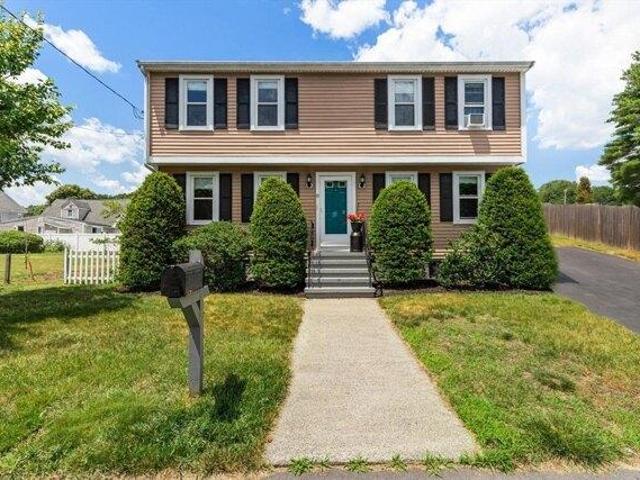 4 bedroom, Dedham MA 02026 104374845