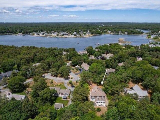 4 bedroom, Dennis MA 02660 104789404