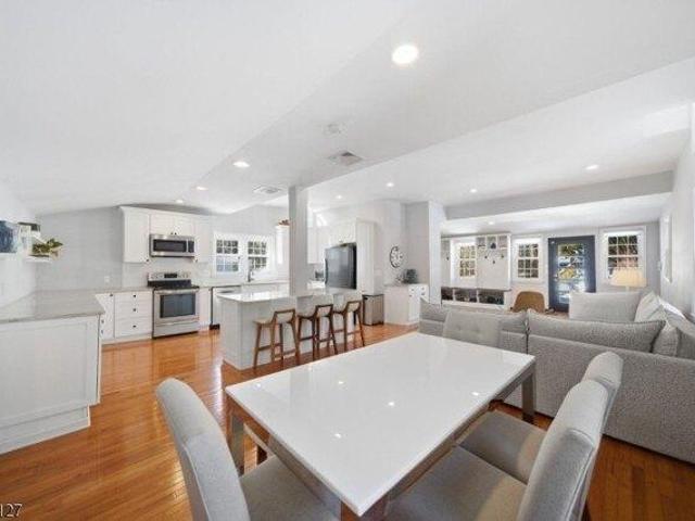 4 bedroom, Denville NJ 07834 102314947