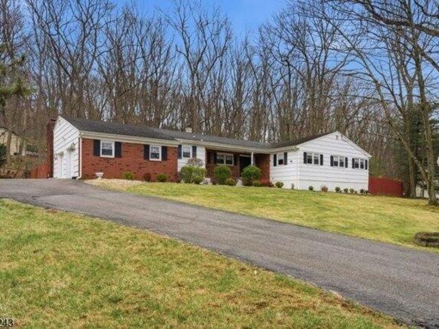 4 bedroom, Denville NJ 07834 102529148