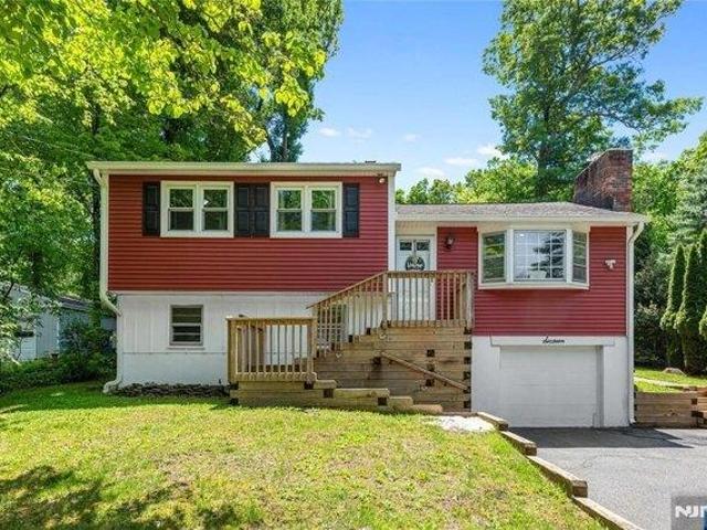 4 bedroom, Denville NJ 07834 102825389