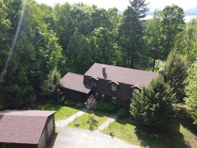 4 bedroom, Derby VT 05829 103433061