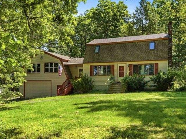 4 bedroom, Derry NH 03038 103221930