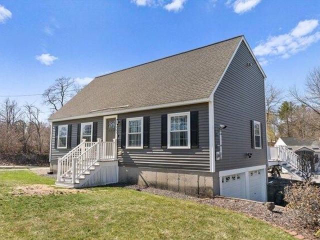 4 bedroom, Dracut MA 01826 LS101746573