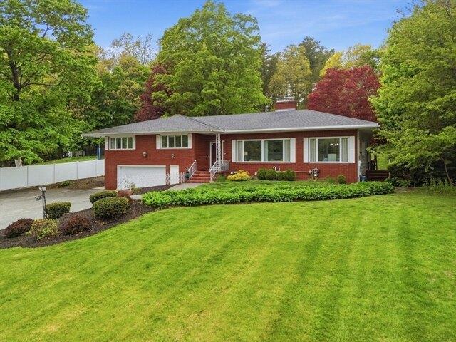 4 bedroom, Dracut MA 01826 LS102859715