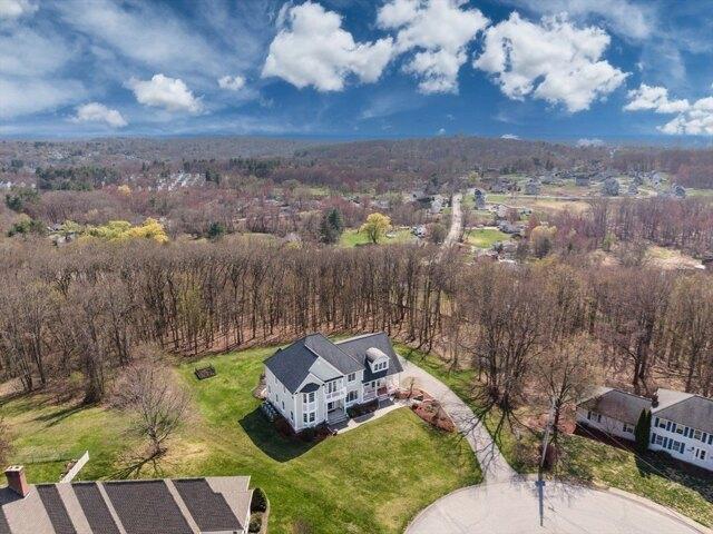 4 bedroom, Dracut MA 01826 102960250