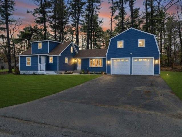 4 bedroom, Dracut MA 01826 103020722
