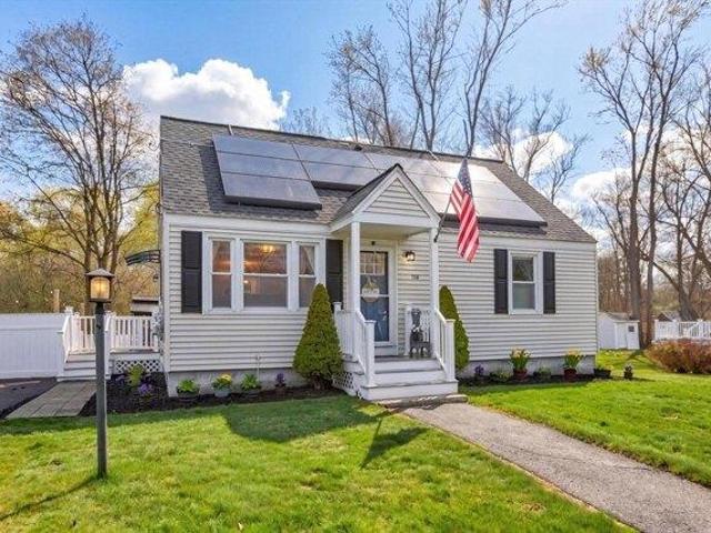 4 bedroom, Dracut MA 01826 104153248