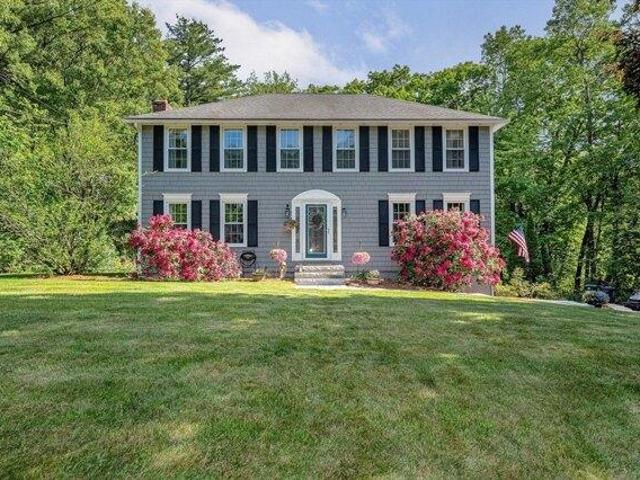 4 bedroom, Dracut MA 01826 104543396