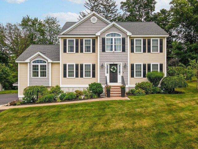 4 bedroom, Dracut MA 01826 104899991