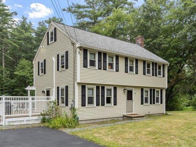 4 bedroom, Dracut MA 01826 105093797