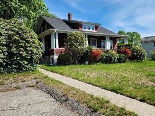 4 bedroom, Dudley MA 01571 LS102960574