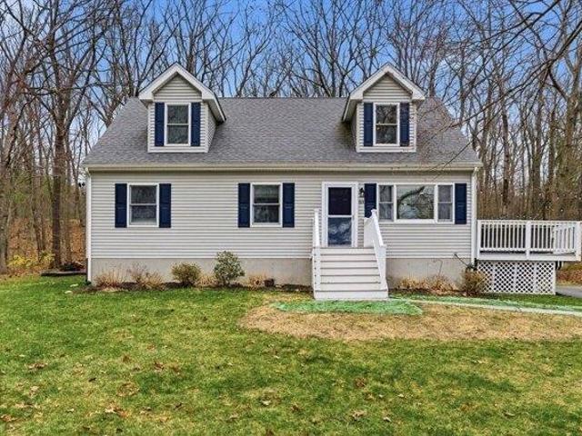4 bedroom, Dudley MA 01571 102410381