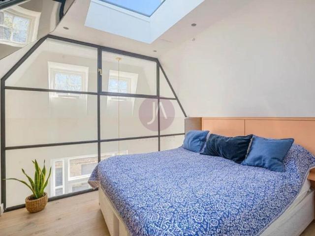 4 bedroom duplex for rent in Marlborough Place, St. Johns Wood, London, NW8