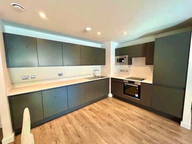 4 bedroom duplex for rent in Dyer Street, Salford, M5