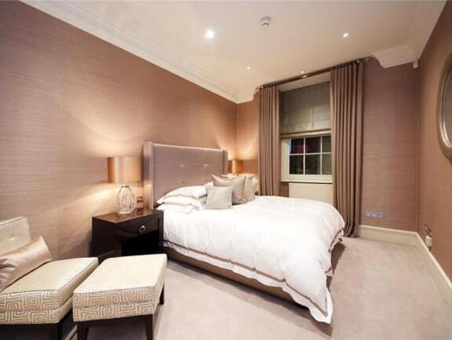 4 bedroom duplex for rent in Upper Grosvenor Street, Mayfair, London, W1K