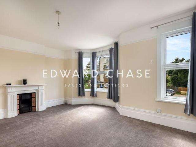 4 bedroom duplex to rent