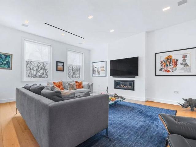 4 bedroom duplex to rent