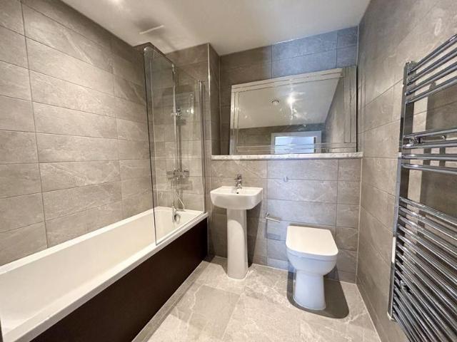 4 bedroom duplex to rent