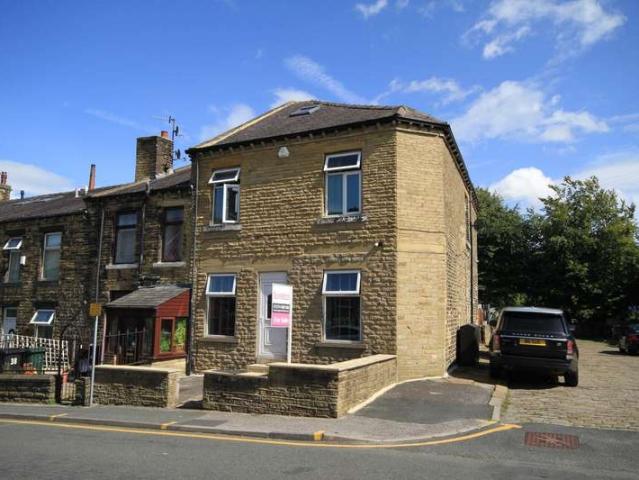 4 Bedroom End Of Terrace House