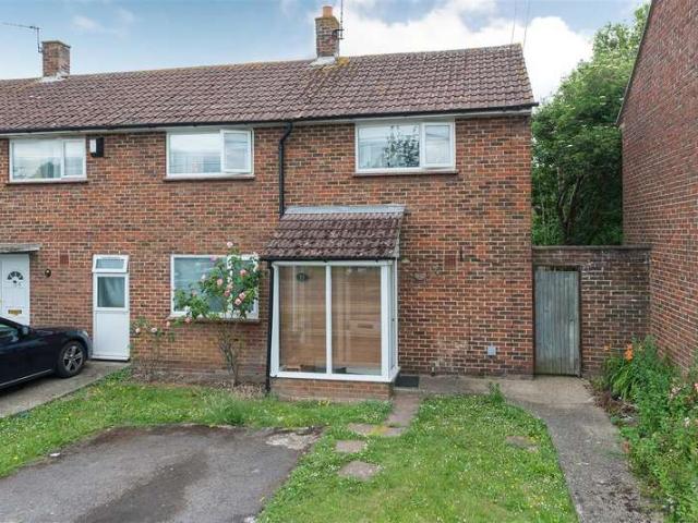 4 Bedroom End Of Terrace House
