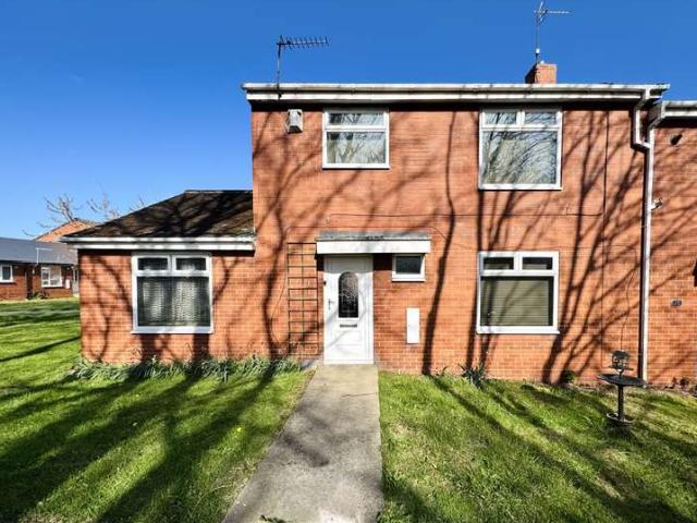 4 Bedroom End Of Terrace House