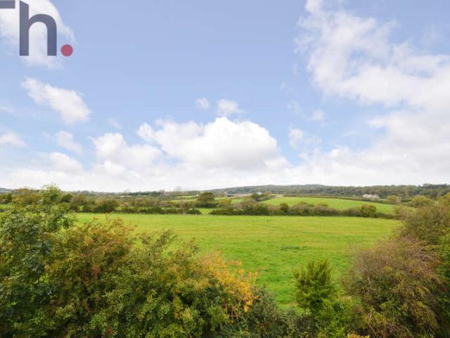 4 Bedroom Terraced House