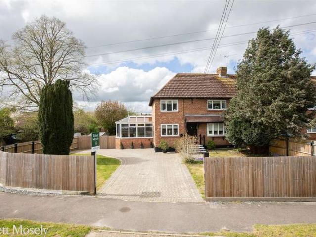 4 Bedroom End Of Terrace House