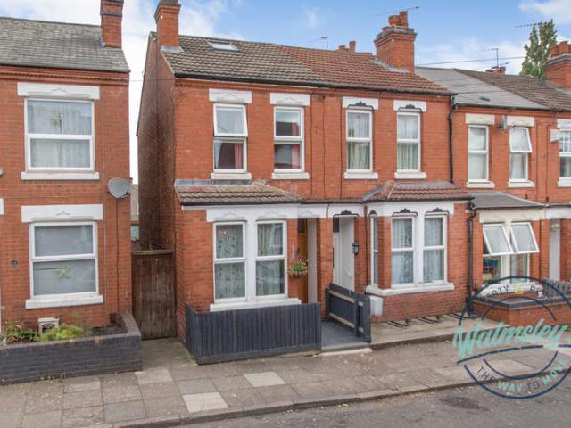 4 Bedroom End Of Terrace House