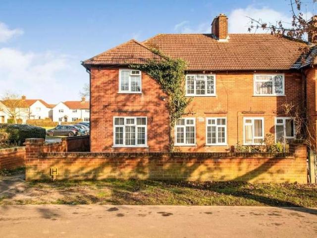 4 Bedroom Semi Detached House