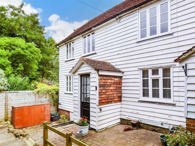 4 Bedroom End Of Terrace House