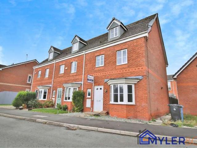 4 Bedroom End Of Terrace House
