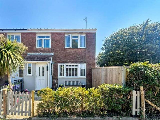 4 Bedroom End Of Terrace House