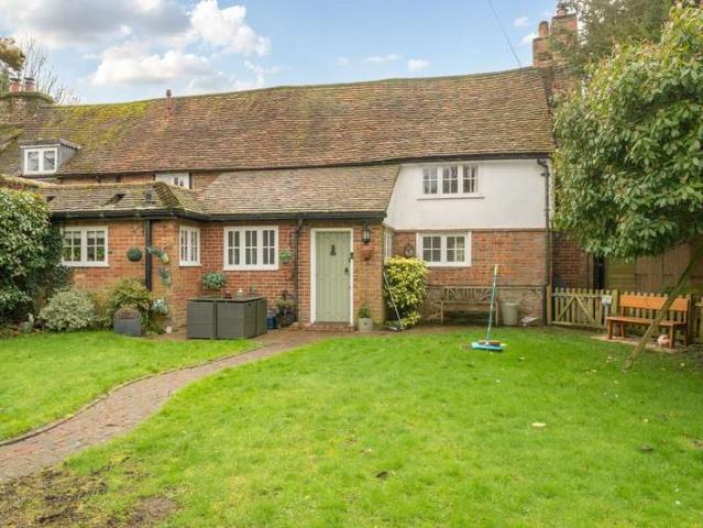 4 Bedroom End Of Terrace House
