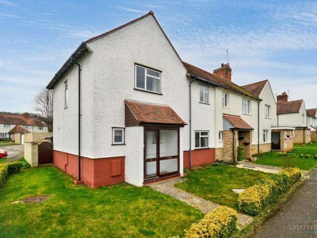 4 Bedroom End Of Terrace House