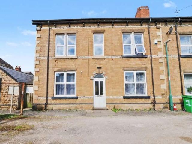 4 Bedroom End Of Terrace House