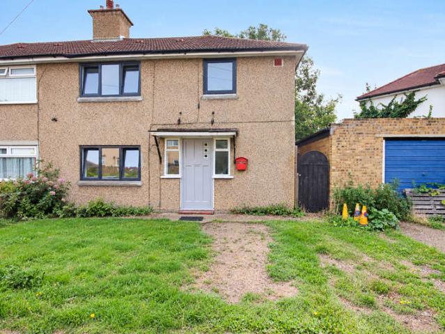 4 Bedroom End Of Terrace House