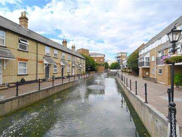 4 Bedroom End Of Terrace House