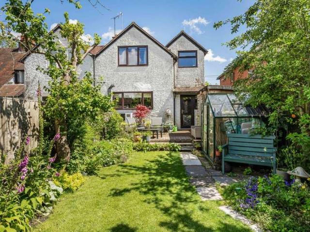 4 Bedroom End Of Terrace House