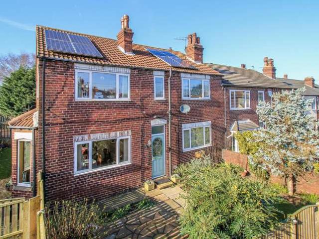 4 Bedroom End Of Terrace House