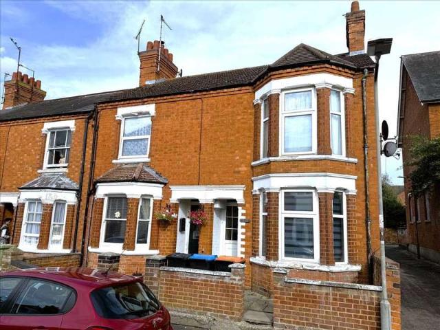 4 Bedroom End Of Terrace House