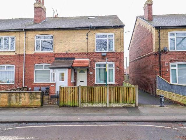 4 Bedroom End Of Terrace House
