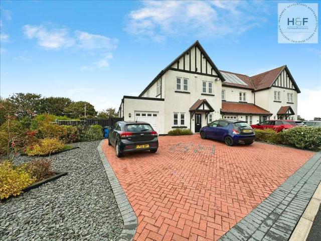 4 Bedroom End Of Terrace House
